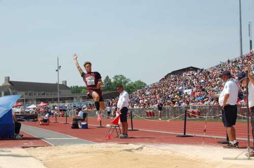 Thomas fourth in state in long jump – Lehigh Valley Press