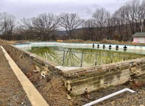 Lansford gives public chance to see pool’s condition – Times News Online