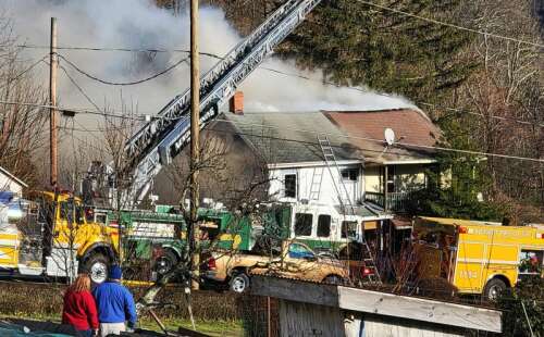 Fire crews battling 3-alarm fire in Jim Thorpe – Times News Online