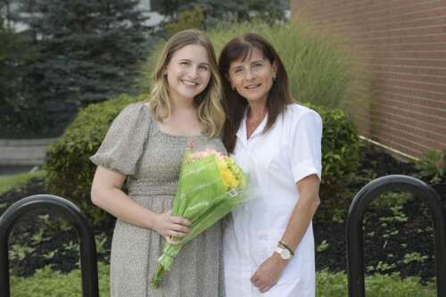 Ukraine-born mother, daughter both graduate – Lehigh Valley Press