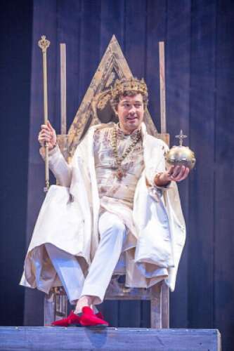 Theater Review: PSF’s crowns a new ‘King’ – Lehigh Valley Press