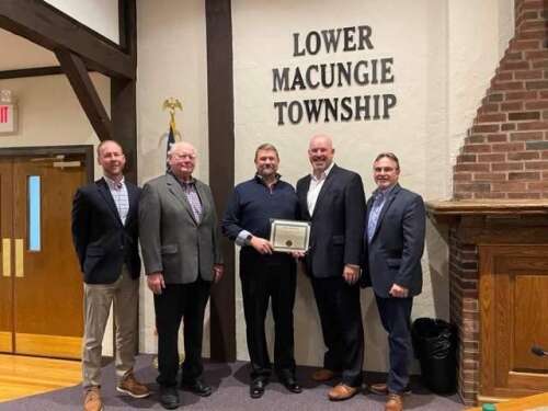 Scott Aquila receives proclamation – Lehigh Valley Press