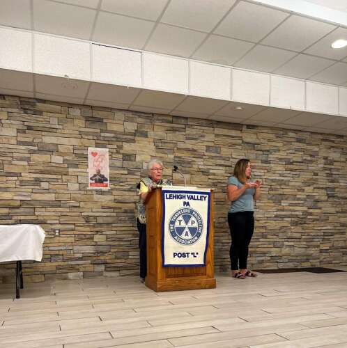 Nathaniel Moya honored as recipient of TPA Deaf Fund Award – Lehigh ...