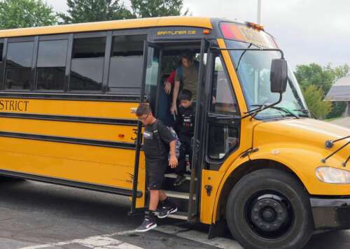 Salisbury Middle School students start school – Lehigh Valley Press