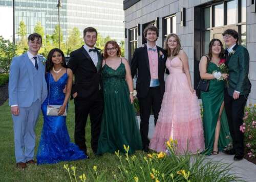 Making memories at Prom – Lehigh Valley Press