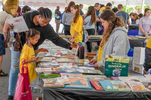Cops ‘n’ Kids opens doors, books, minds – Lehigh Valley Press