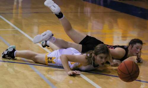 Fillies keep rolling, top Tri-Valley – Times News Online