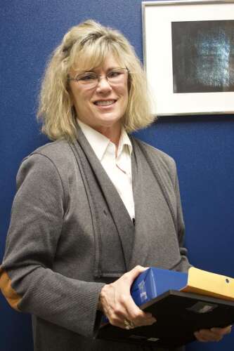 Contract to extend Wi-Fi coverage outside school buildings passes 5-4 ...