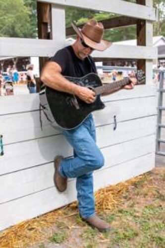 Eckert is a steady voice on the fair stage – Times News Online